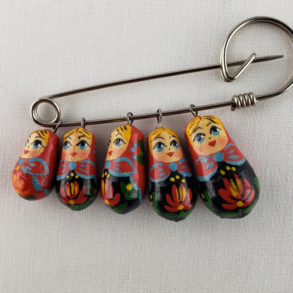 Vintage Russian Nesting Dolls Pin Hand Painted - Gem